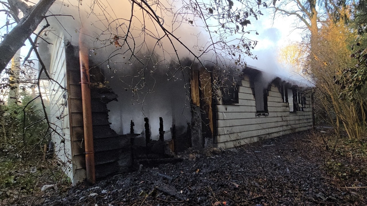 Laatste nieuws uit Leidschendam-Voorburg - Brand in Duingalow op AZC ...